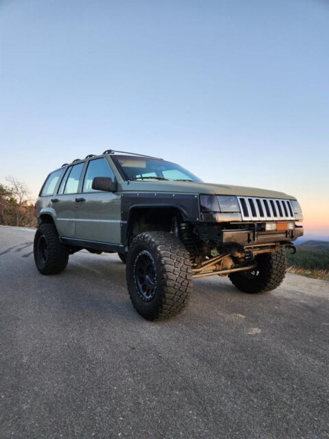 ZJ (1993-1998) Jeep Grand Cherokee Front Fender Armor - Narrow Width ...